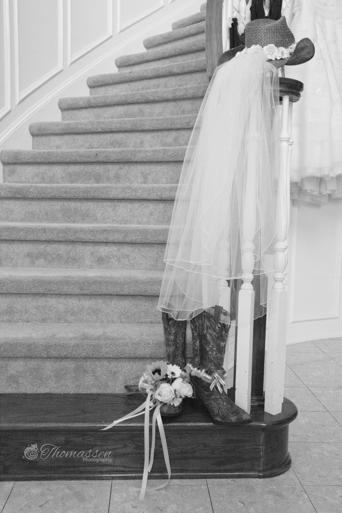 Amanda and Ryan - Thomassen Photography - Photographer in Albany, Oregon
